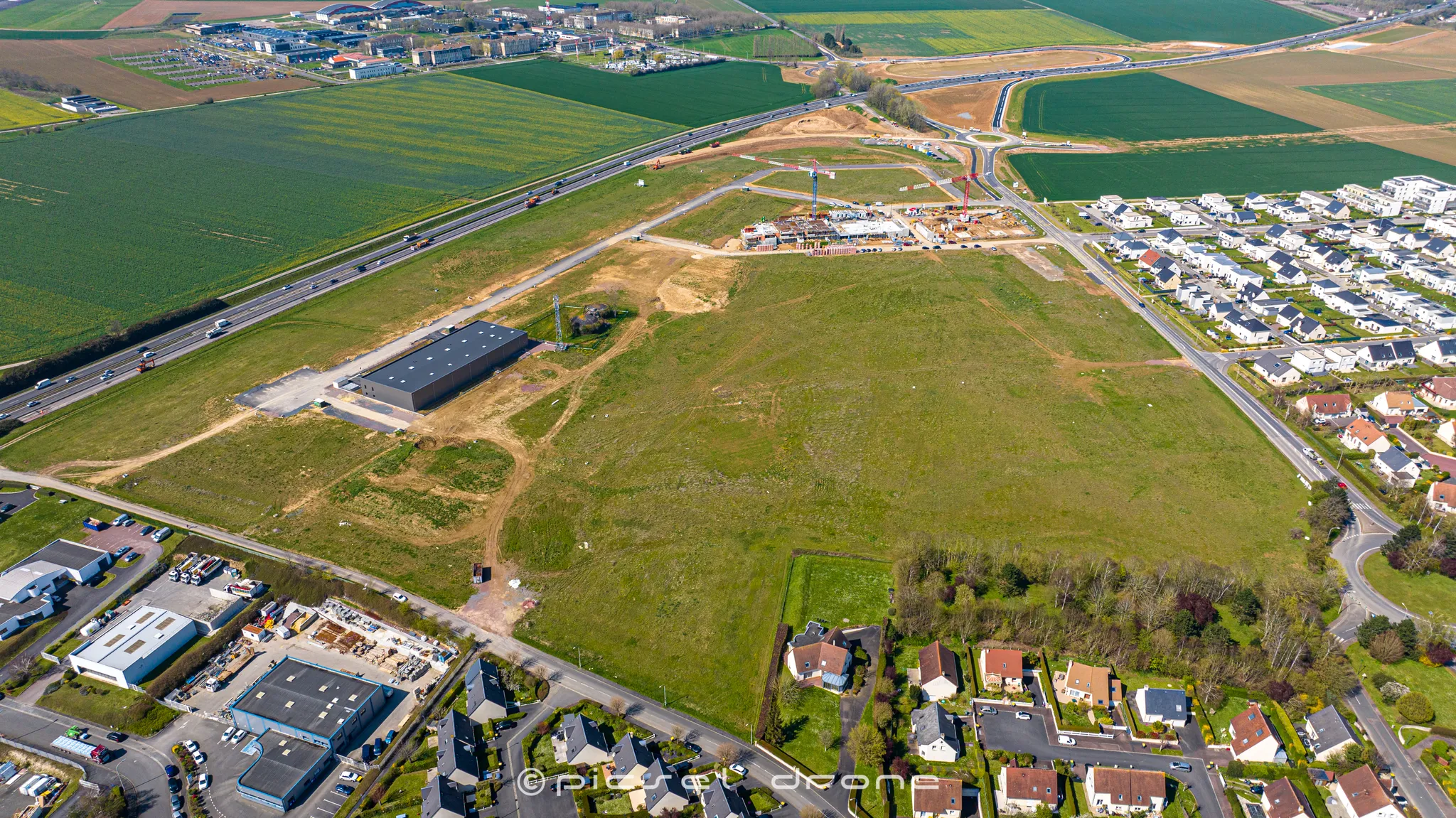 BRETTEVILLE-SUR-ODON, FUTUR TRIANGLE DES CRÊTES