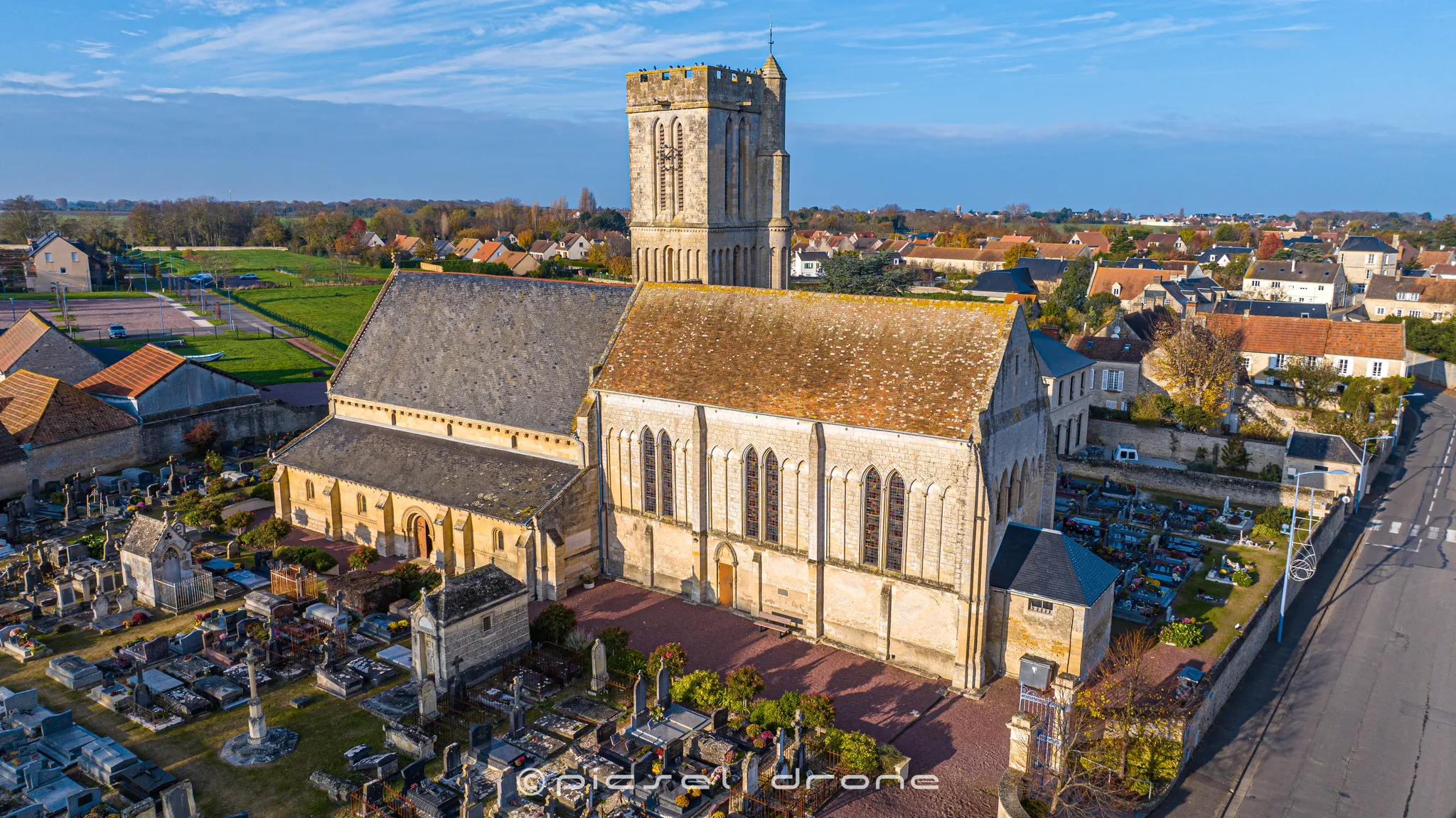 HERMANVILLE-SUR-MER, ÉGLISE & VERGER