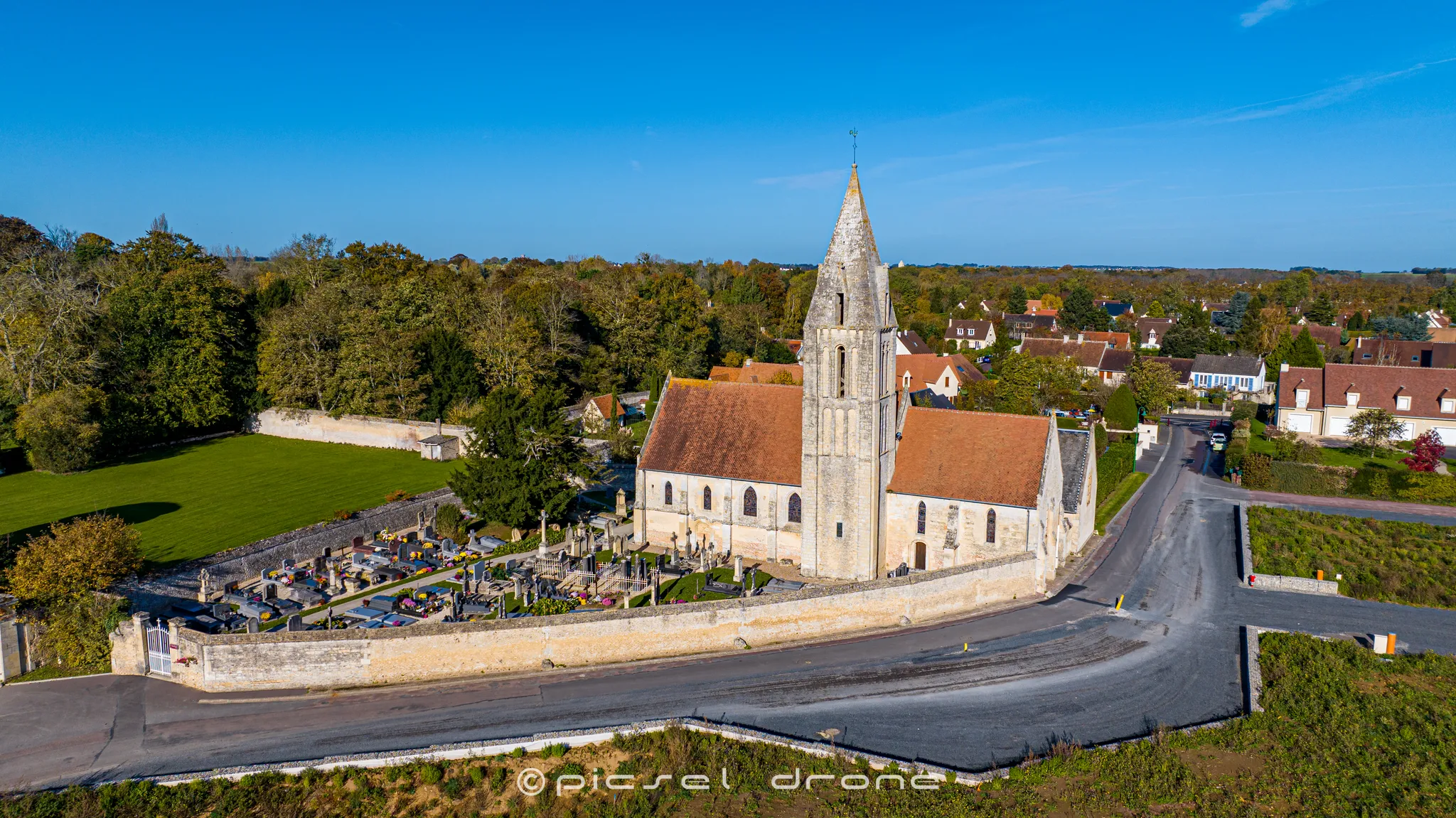 ROSEL, ÉGLISE