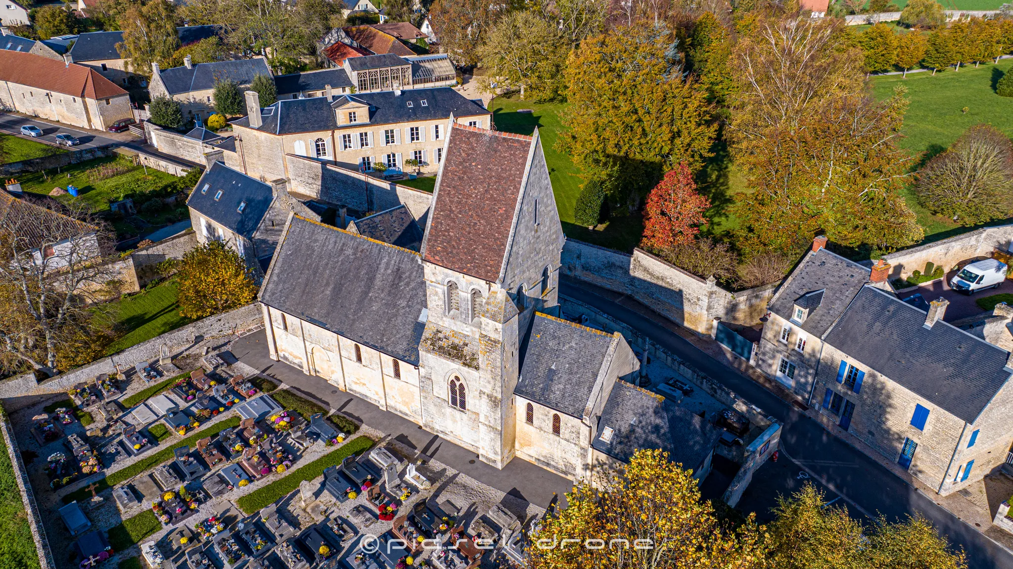 THUE ET MUE (PUTOT-EN-BESSIN), ÉGLISE