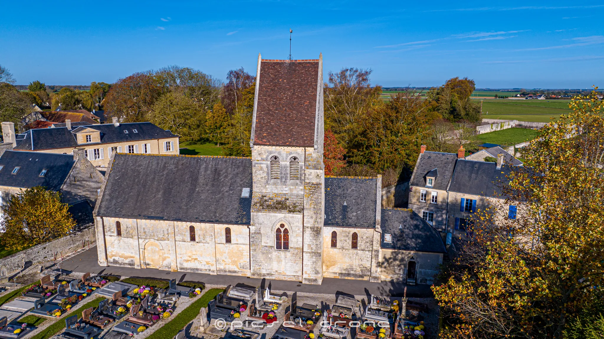 THUE ET MUE (PUTOT-EN-BESSIN), ÉGLISE